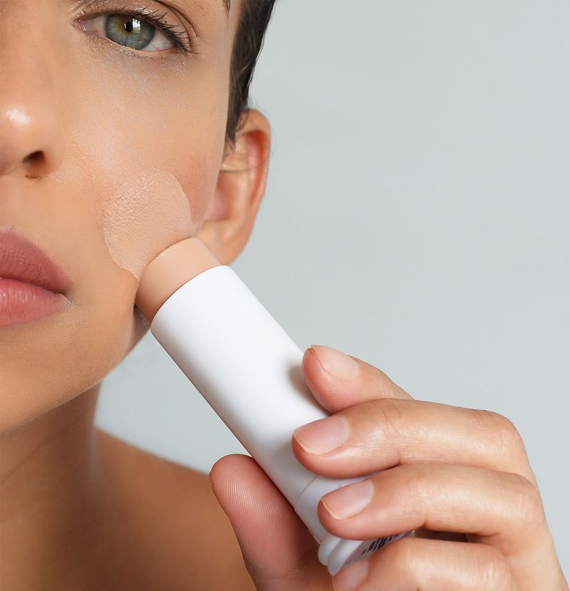 Photoage Stick Color - Protector solar en barra | Dermage